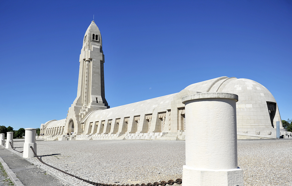 Ossuaire de Douaumont – ARCHIPHOTOS