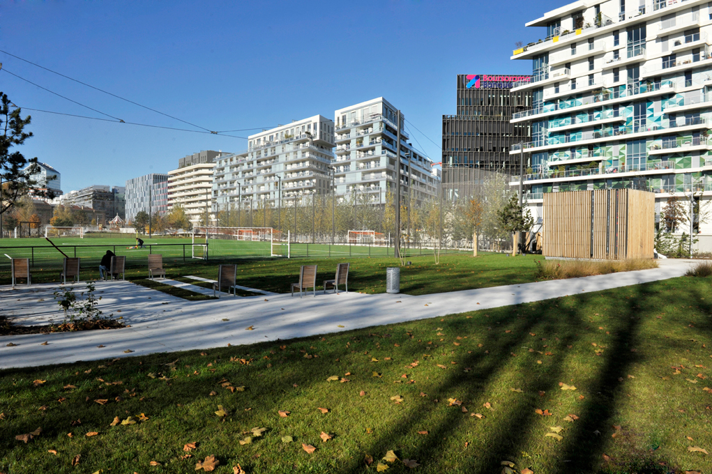 Le Parc de Billancourt, la nature au cœur du Trapèze – ARCHIPHOTOS