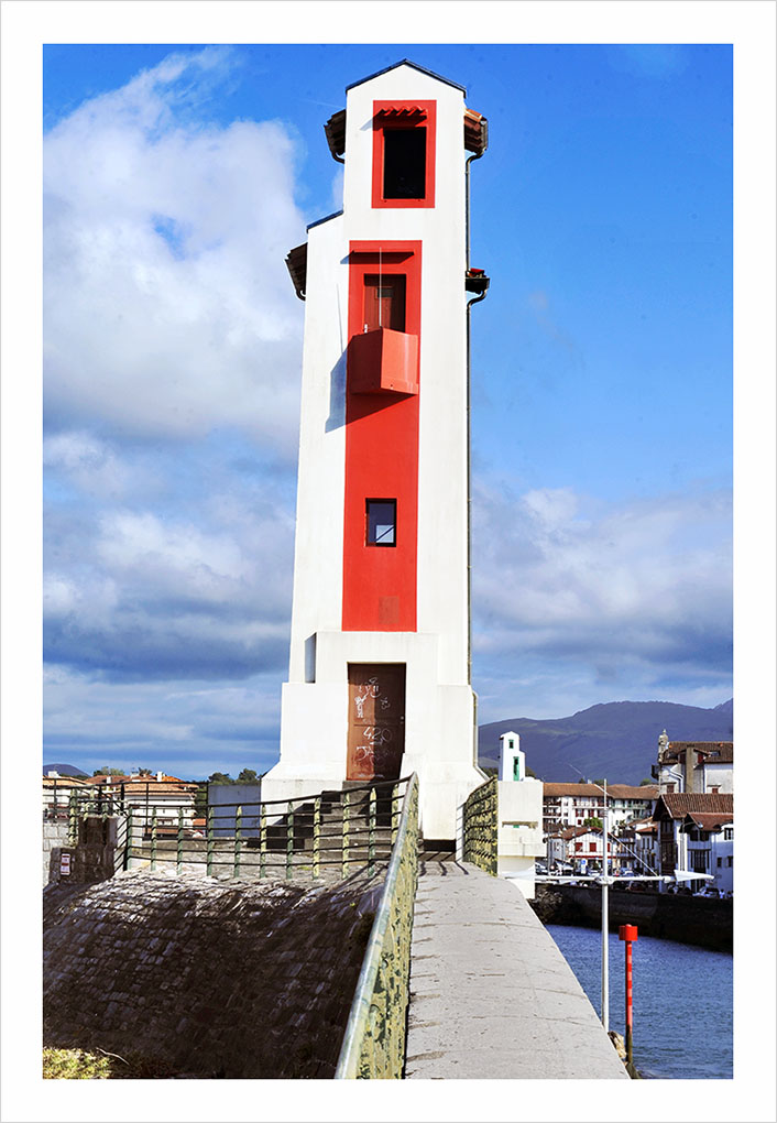 Le phare de Saint-Jean-de-Luz – ARCHIPHOTOS